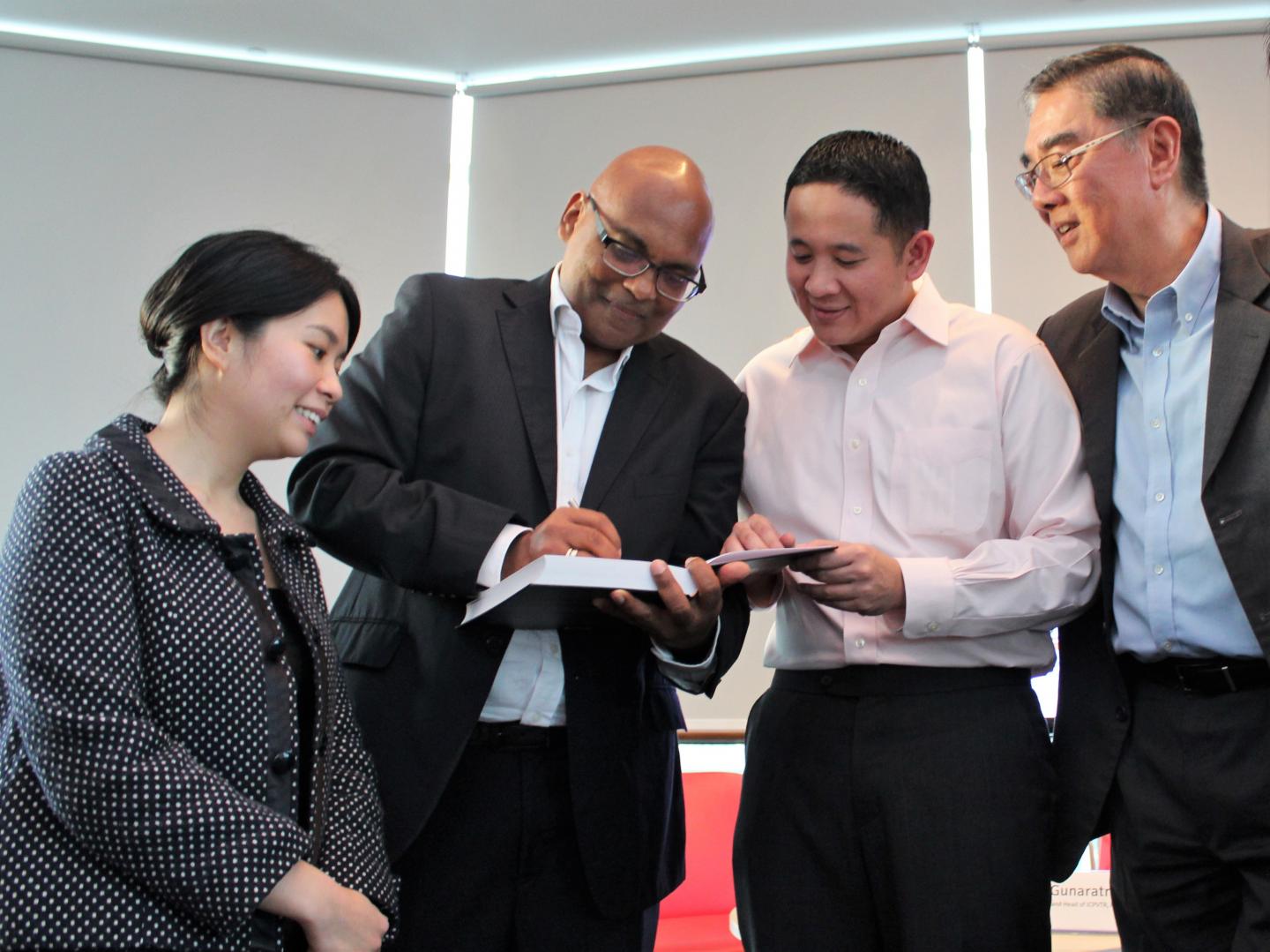 Rohan Gunaratna and Amrin Amin [IMAGE] | EurekAlert! Science News Releases