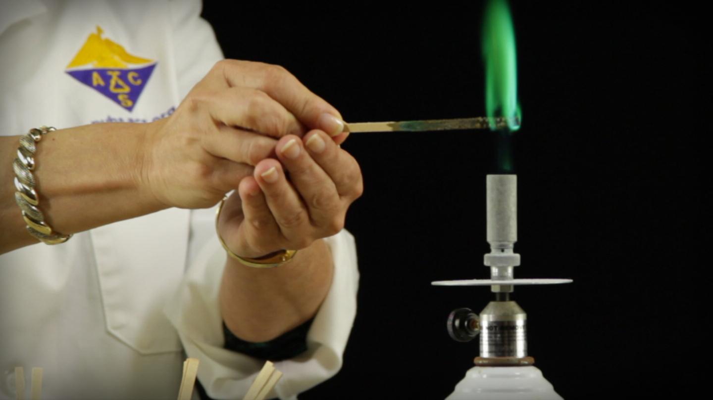 A safer way to demonstrate the 'rainbow flame | EurekAlert!