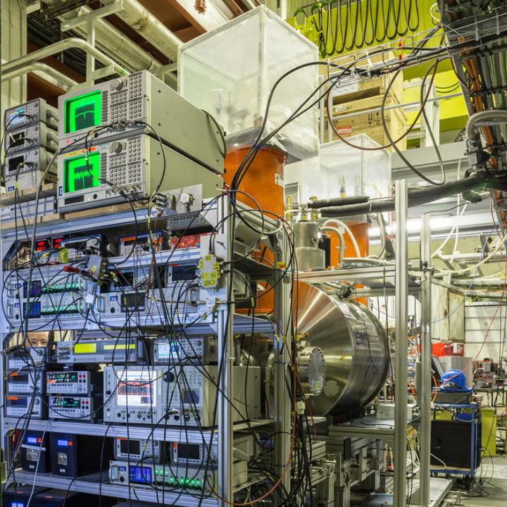 Antiproton Decelerator [IMAGE] | EurekAlert! Science News Releases