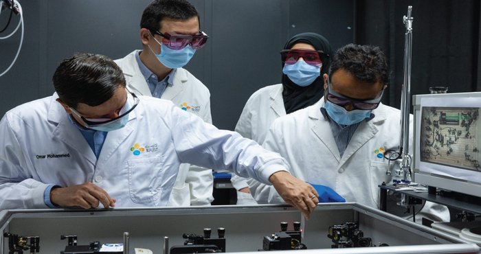 Helping semiconductors find a [IMAGE] | EurekAlert! Science News Releases