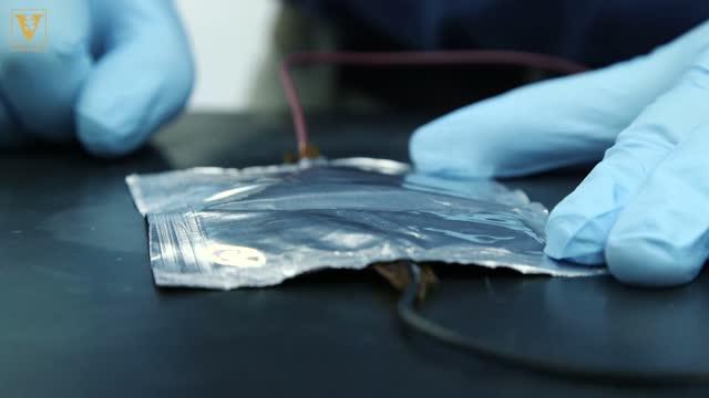 Ultrathin device harvests electricity from hu | EurekAlert!