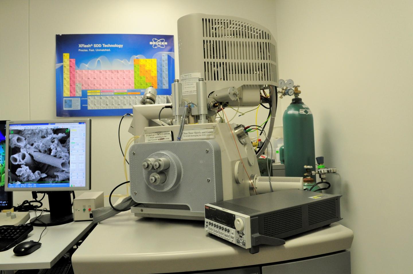 Electron Microscope [IMAGE] | EurekAlert! Science News Releases