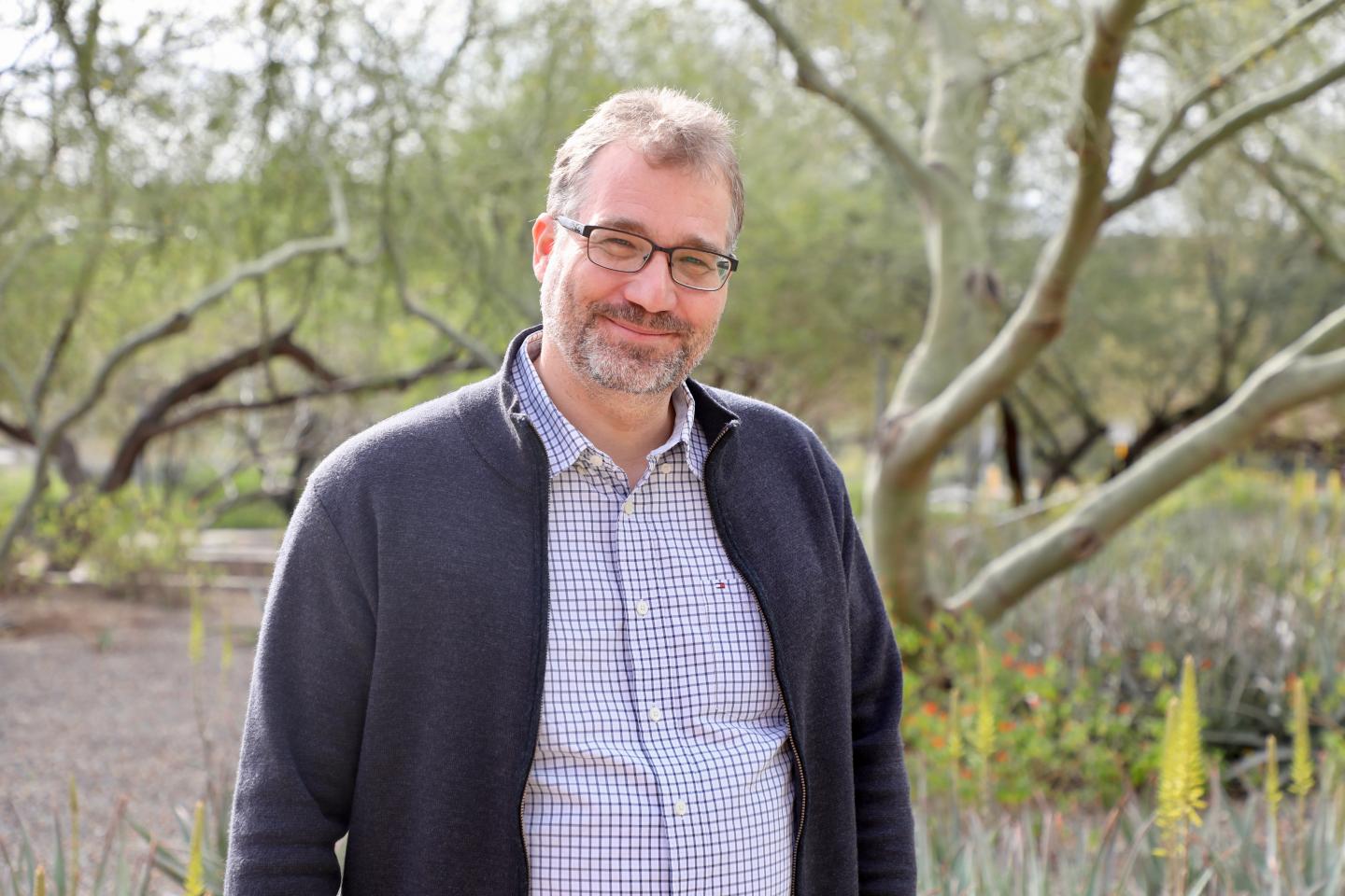 ASU Physicist Robert Ros [IMAGE] | EurekAlert! Science News Releases