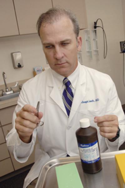 Dr. Joseph Leach [IMAGE] | EurekAlert! Science News Releases