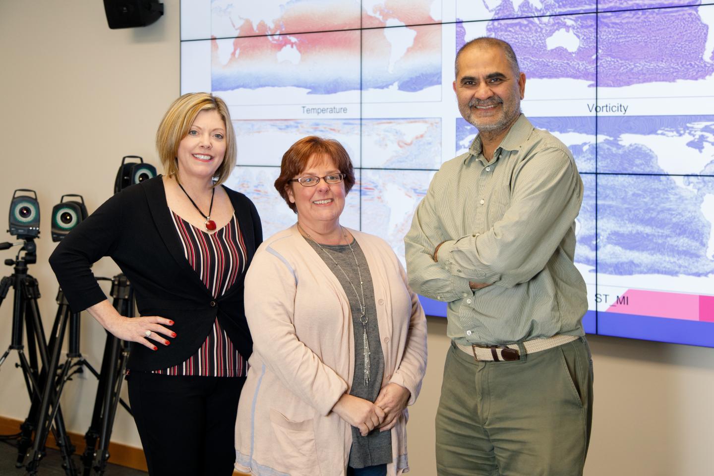 UH receives $1.7 million to educate more comp | EurekAlert!