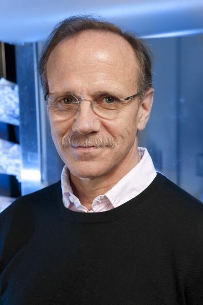 Salk scientist receives distinguished NIH awa | EurekAlert!