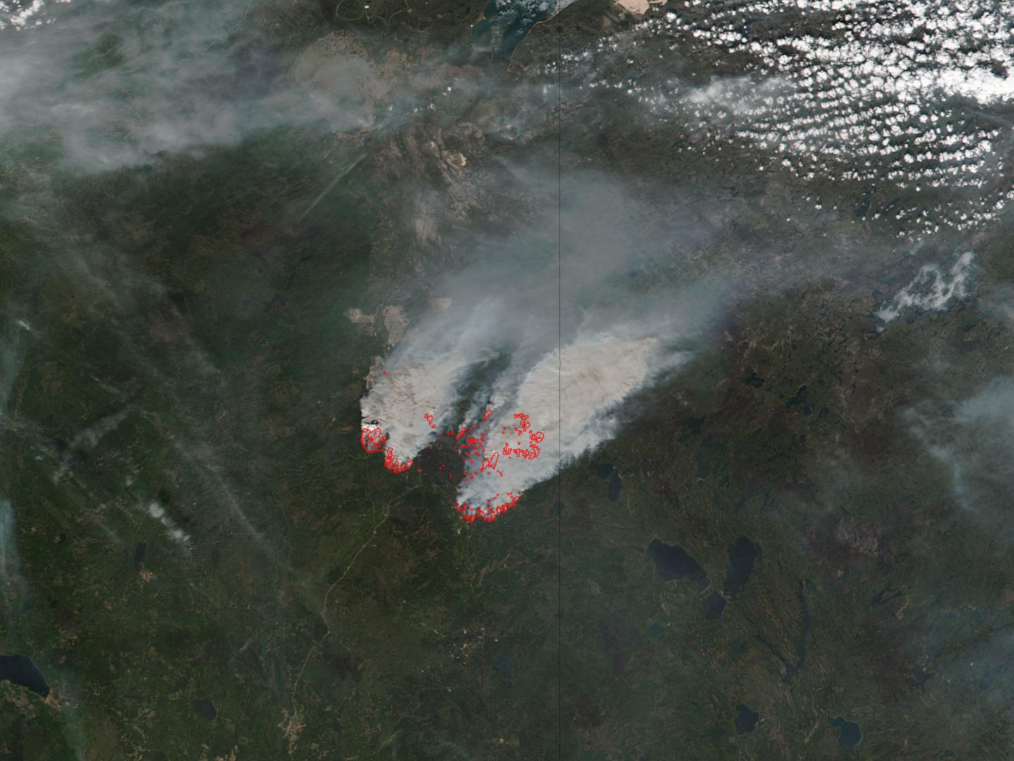 Fort McMurray Fire Sends Up Huge Columns of S | EurekAlert!