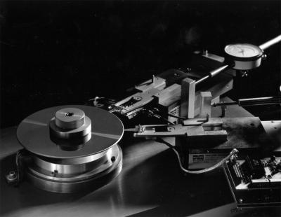 Old-Style Hard Disk Drive [IMAGE] | EurekAlert! Science News Releases