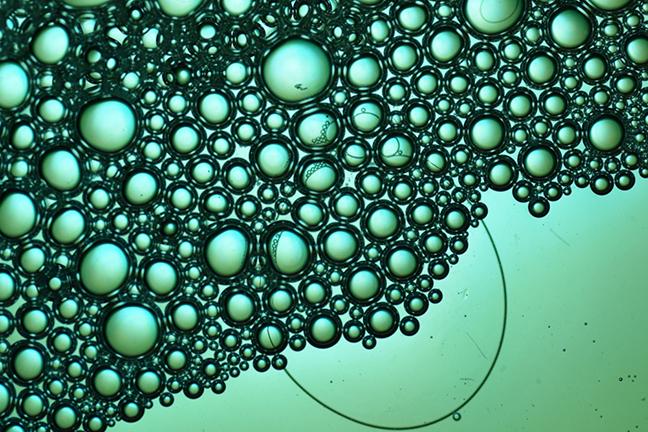 Researchers invent 'perfect' soap molecule th | EurekAlert!