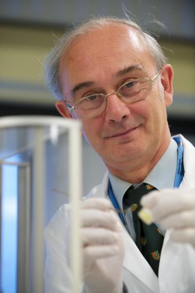 Scientists seek urgent treatment for fatal sl | EurekAlert!