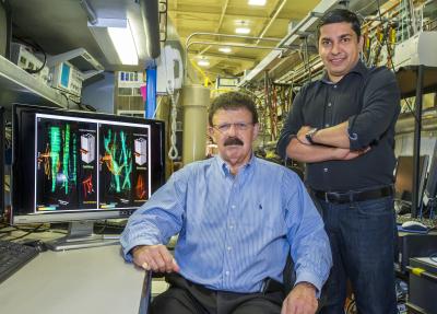 Robert Ritchie and Hrishikesh [IMAGE] | EurekAlert! Science News Releases