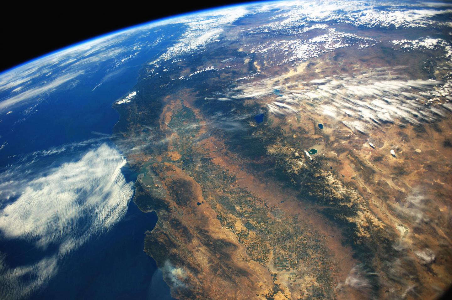 California from Space [IMAGE] | EurekAlert! Science News Releases