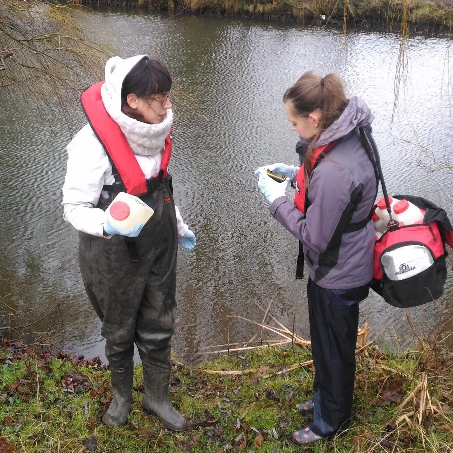 Environmental DNA sampling [IMAGE] | EurekAlert! Science News Releases