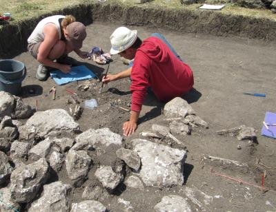 Danish archaeologists uncover ancient killing | EurekAlert!