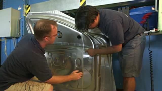 Out with heavy metal | EurekAlert!