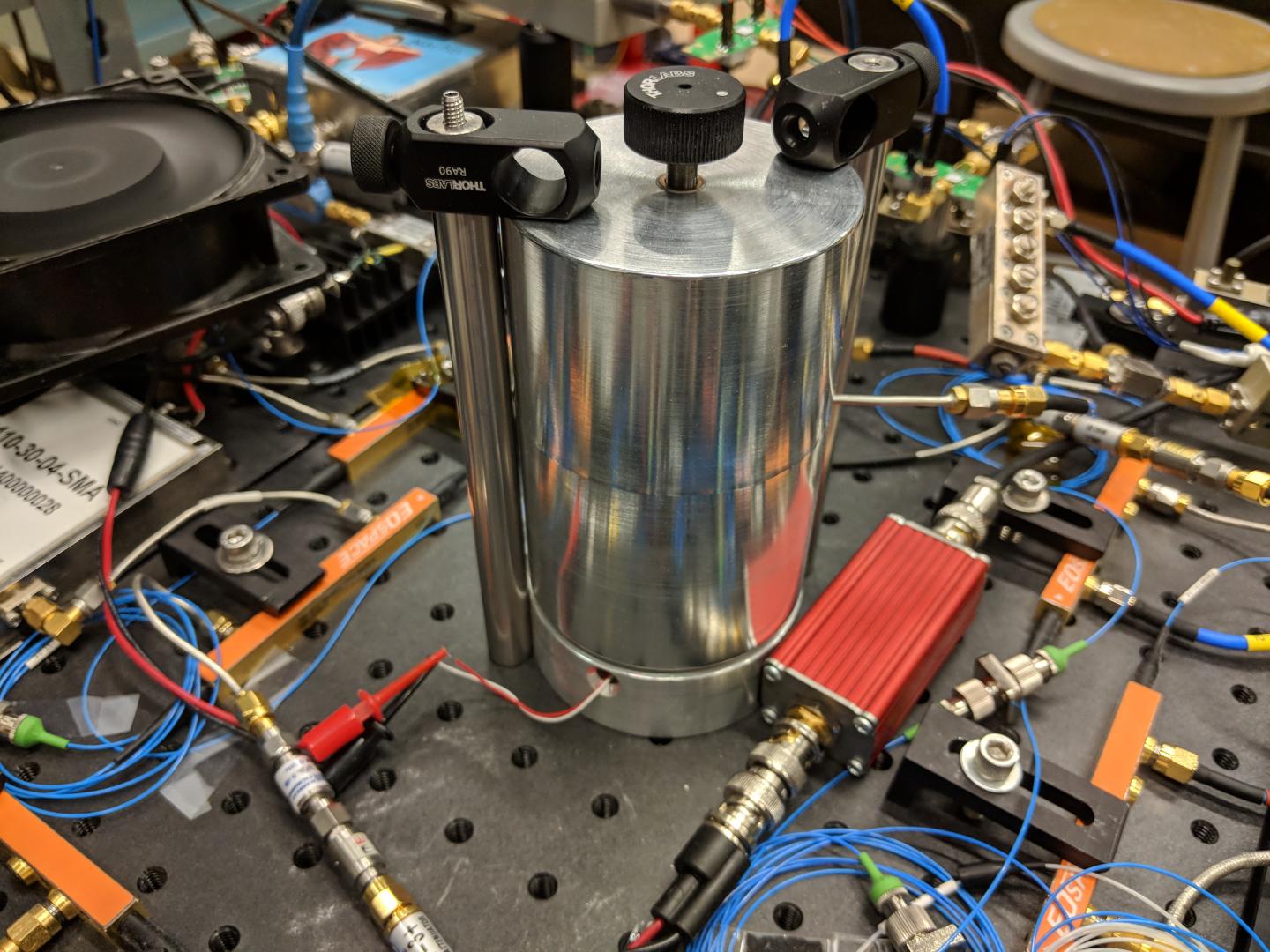 NIST's electro-optic laser pulses 100 times f | EurekAlert!