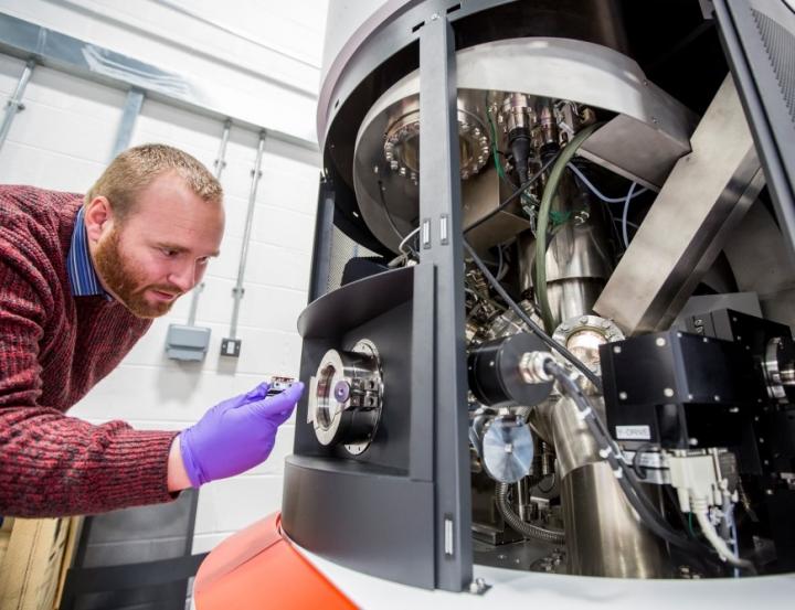 Chemical Analysis of Steel Sur [IMAGE] | EurekAlert! Science News Releases