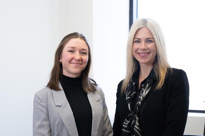 Emma and Jennifer [IMAGE] | EurekAlert! Science News Releases