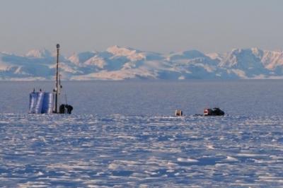 Drill Rig on Greenland Ice She [IMAGE] | EurekAlert! Science News Releases