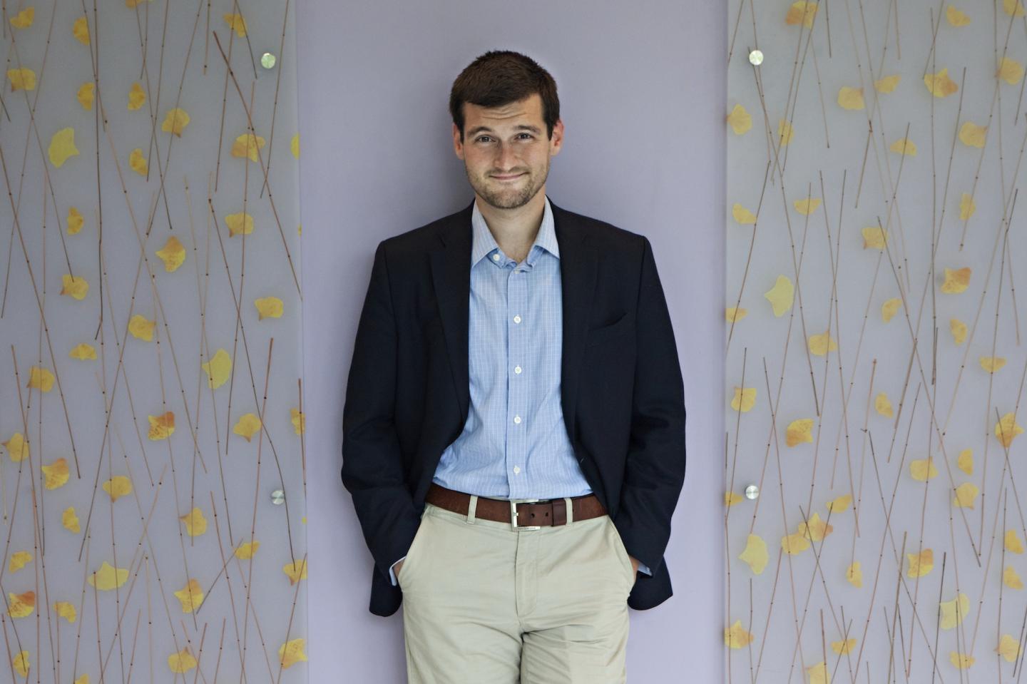 Bad bosses come in 2 forms: Dark or dysfuncti | EurekAlert!