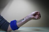 Sweat-based Device Monitors Sugar Levels and | EurekAlert!