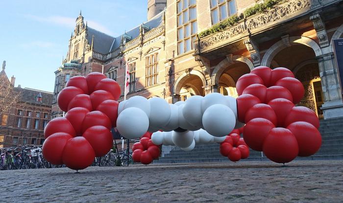 Giant nano car [IMAGE] | EurekAlert! Science News Releases