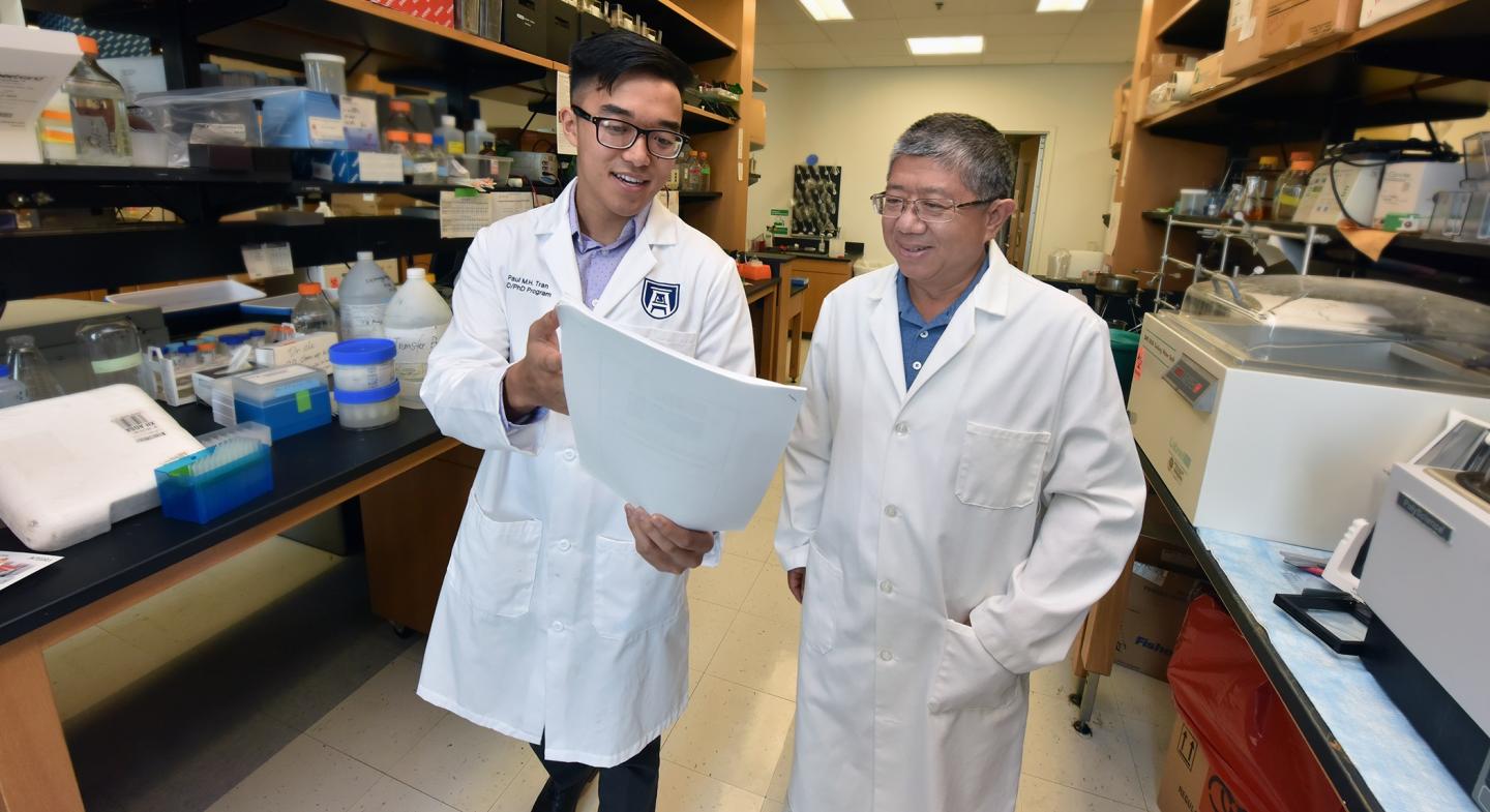 Paul Tran and Dr. Jin-Xiong Sh [IMAGE] | EurekAlert! Science News Releases