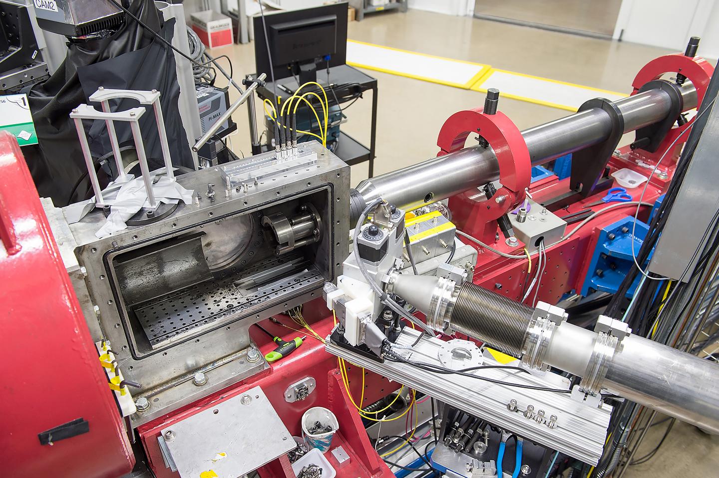 Transformation of Shock-compressed Graphite t | EurekAlert!