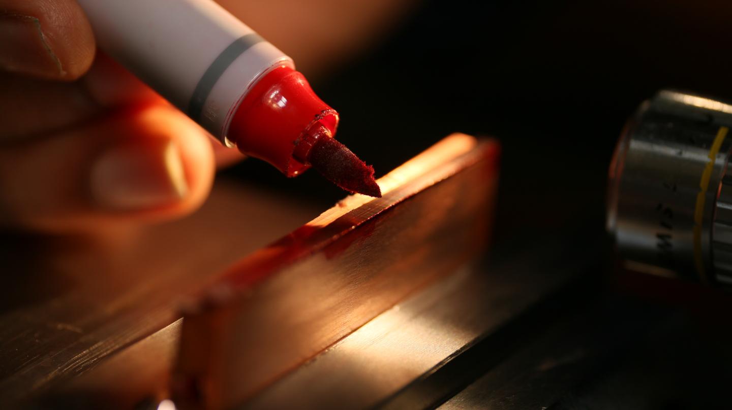 Sharpie Makes Soft Metals Easi [IMAGE] | EurekAlert! Science News Releases