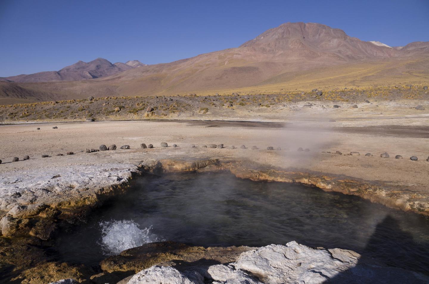 Hot Spring in Chile (1 of 2) [IMAGE] | EurekAlert! Science News Releases