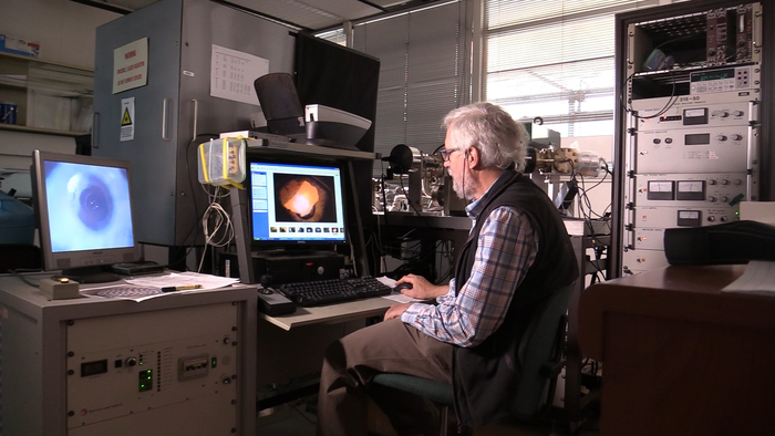 Extraterrestrial stone brings first supernova | EurekAlert!