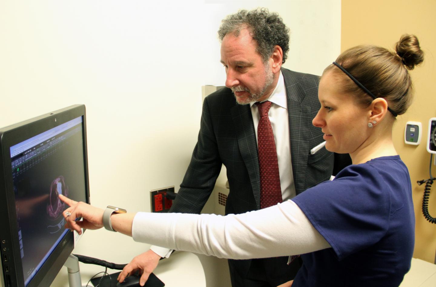 Doctors Urge FDA to Tighten Re [IMAGE] | EurekAlert! Science News Releases