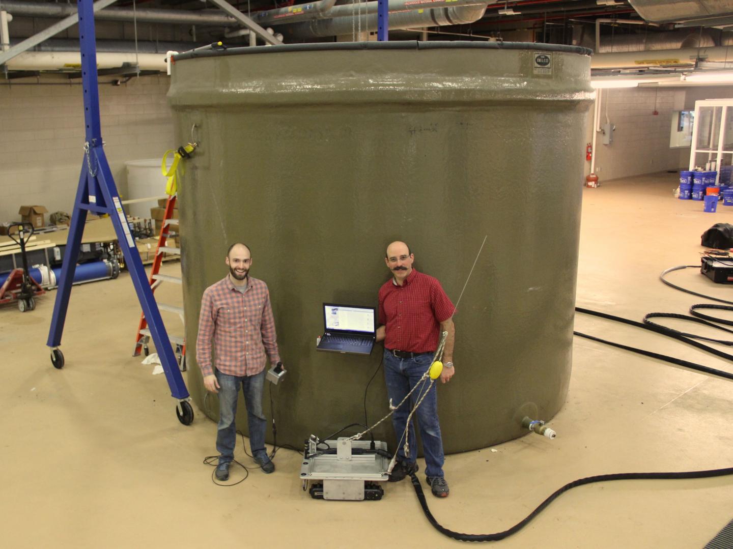 ROV and Tank [IMAGE] | EurekAlert! Science News Releases