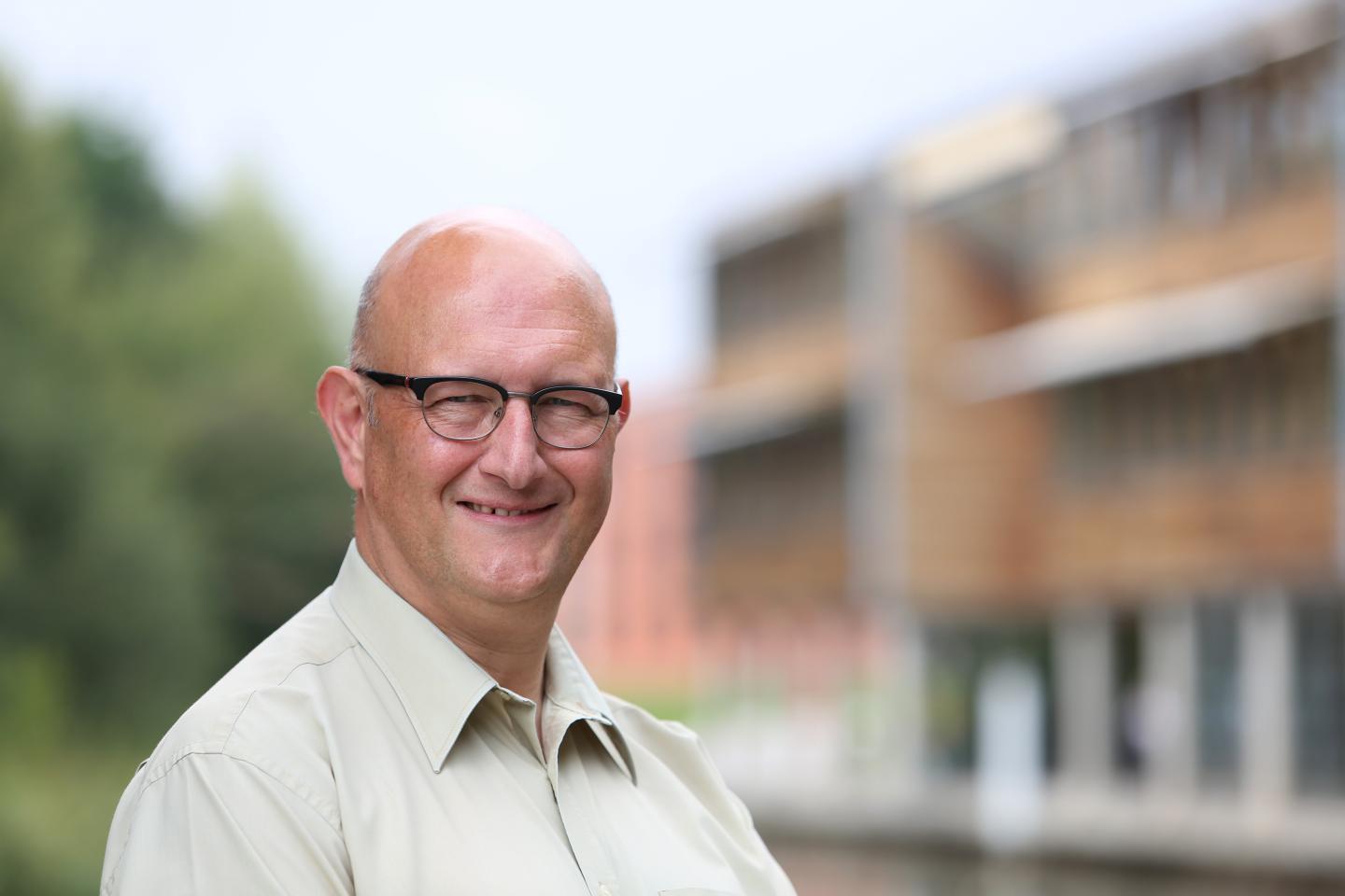 Dr Andy Sowter [IMAGE] | EurekAlert! Science News Releases