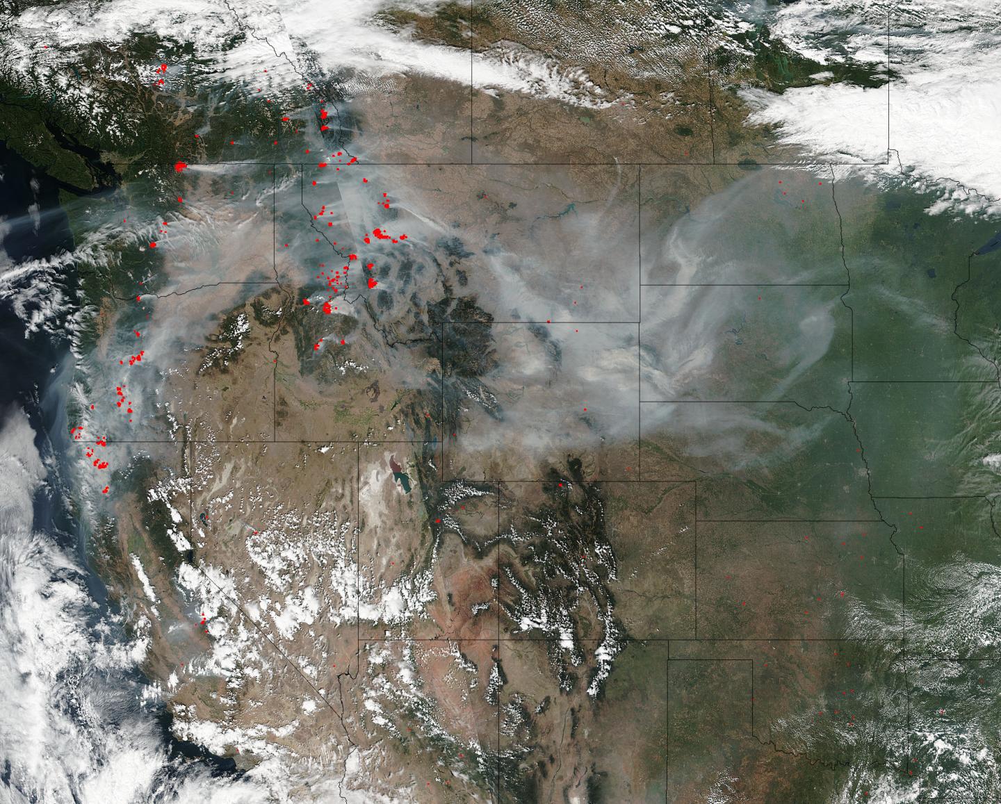 Smoke and Fires Light Up Pacif [IMAGE] | EurekAlert! Science News Releases