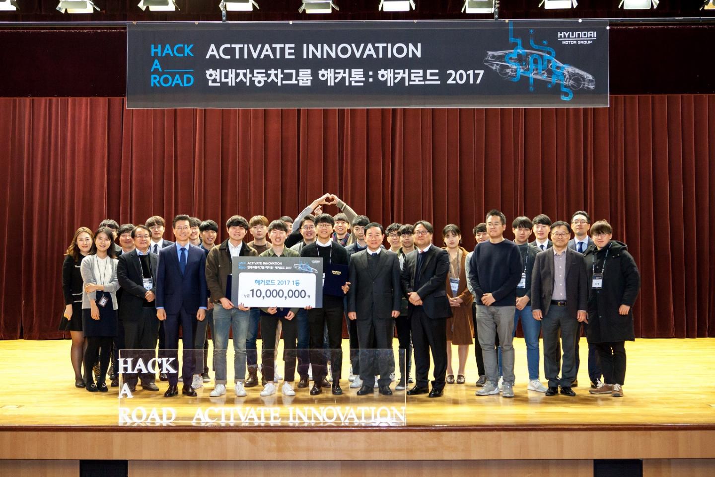 UNIST Students [IMAGE] | EurekAlert! Science News Releases