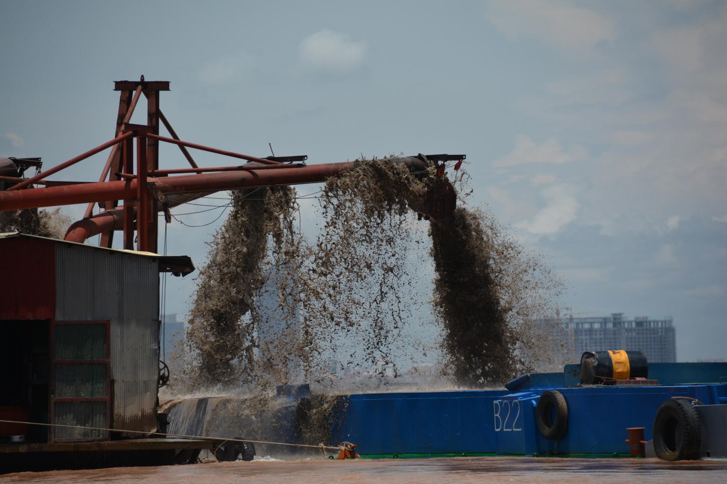 Sand Dredging [IMAGE] | EurekAlert! Science News Releases
