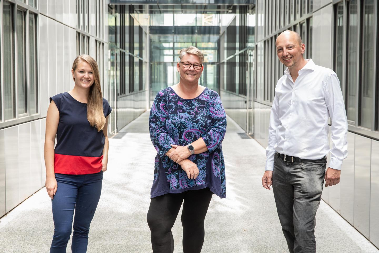 Linda Waldherr, Silke Patz and [IMAGE] | EurekAlert! Science News Releases