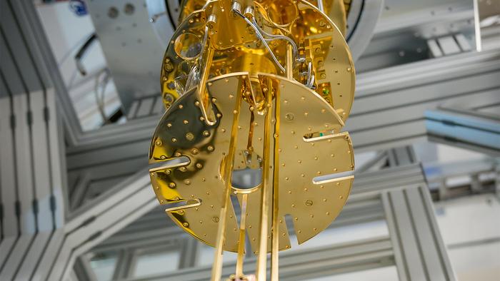 Argonne Quantum Computer Dilut [IMAGE] | EurekAlert! Science News Releases