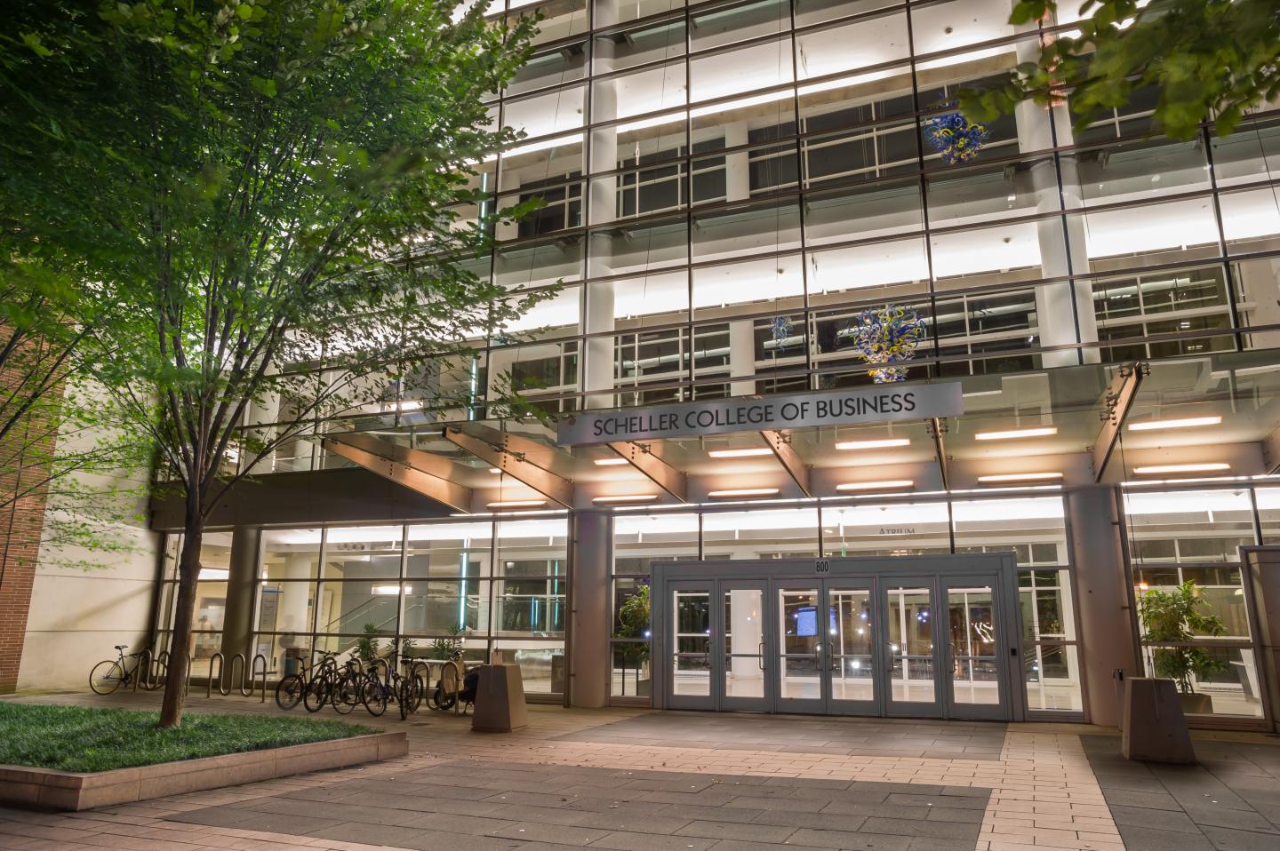 Significant portion of postdoc researchers ey | EurekAlert!