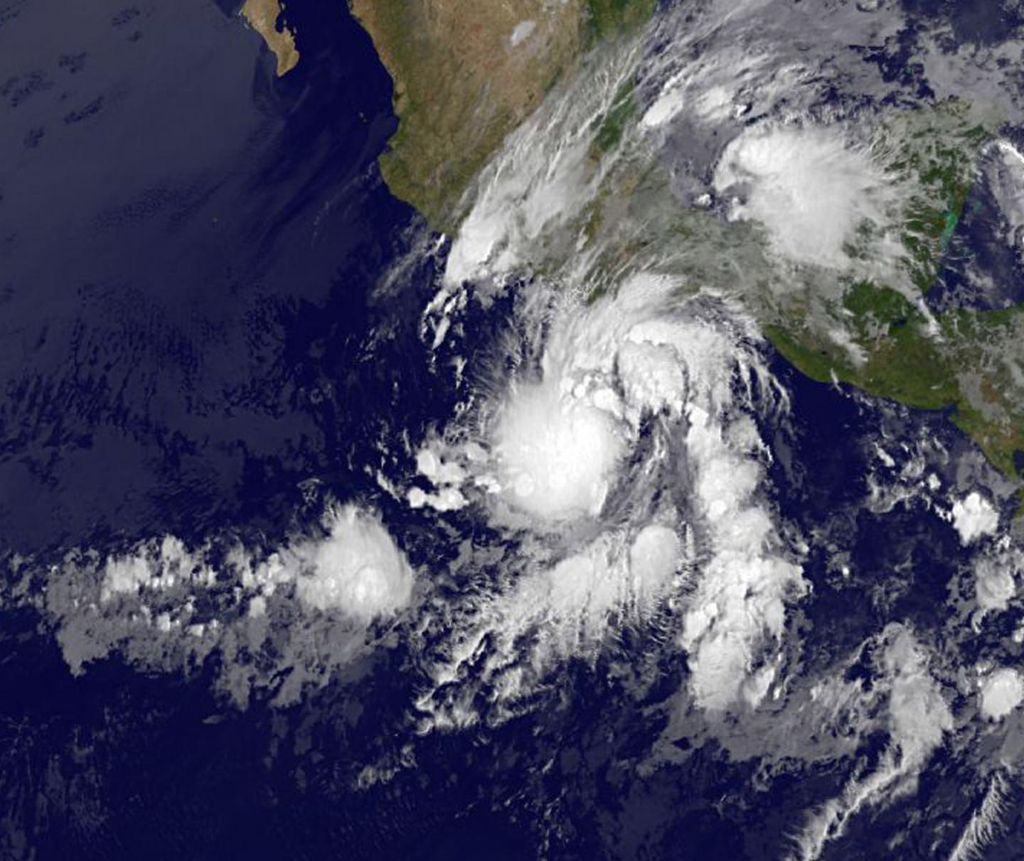 GOES-East image of 2E [IMAGE] | EurekAlert! Science News Releases