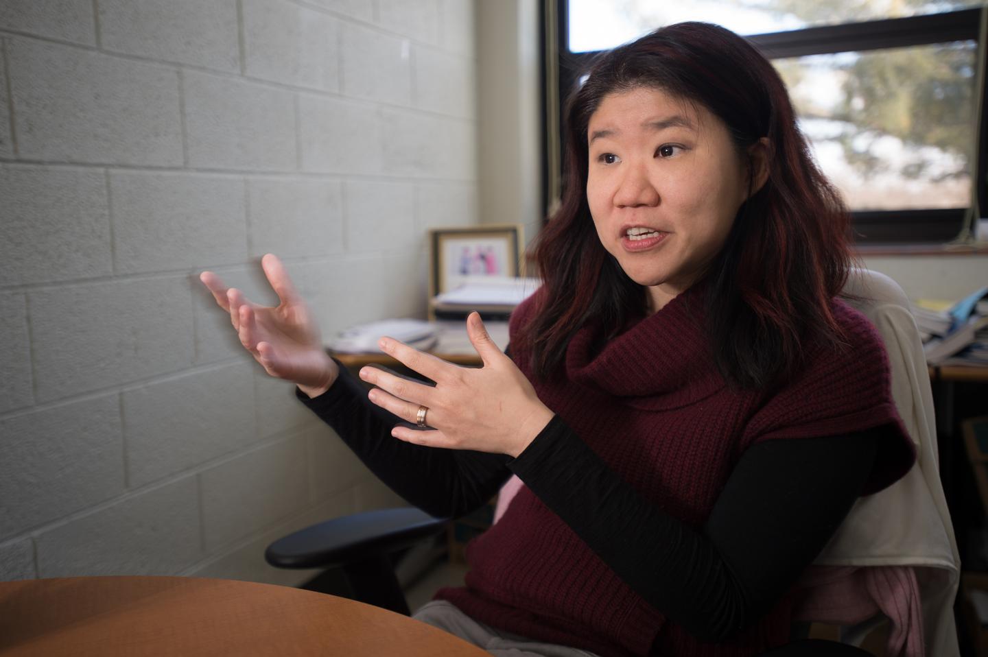 Eating your feelings? The link between job st | EurekAlert!