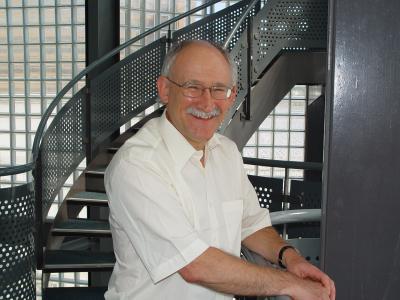 Professor Eric Blyth, Universi [IMAGE] | EurekAlert! Science News Releases