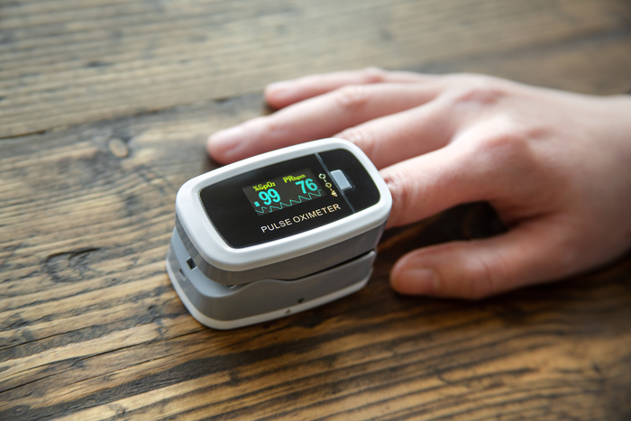 Self-monitoring blood oxygen at home can help | EurekAlert!