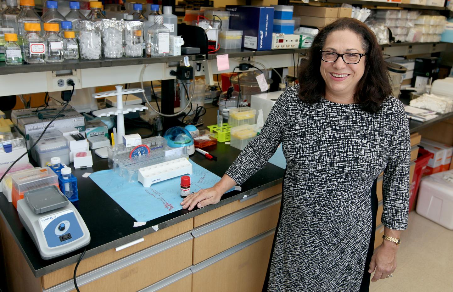 Klauber-DeMore recognized for academic innova | EurekAlert!