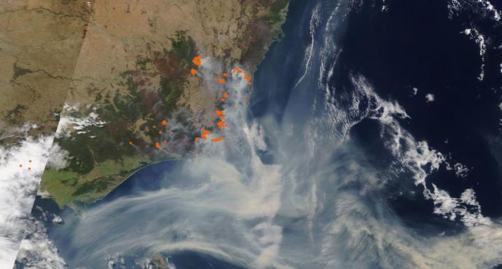 NASA Finds Catches Massive Smoke Plume from N | EurekAlert!