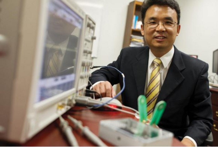 Qilian Liang [IMAGE] | EurekAlert! Science News Releases