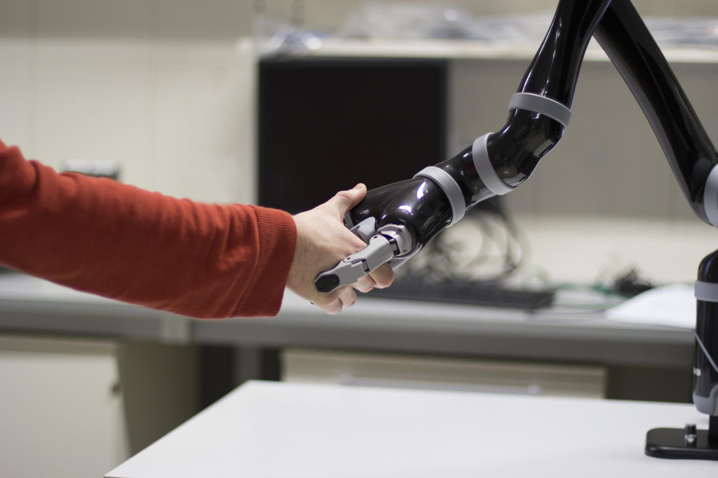Robot Handshake 1 [IMAGE] | EurekAlert! Science News Releases