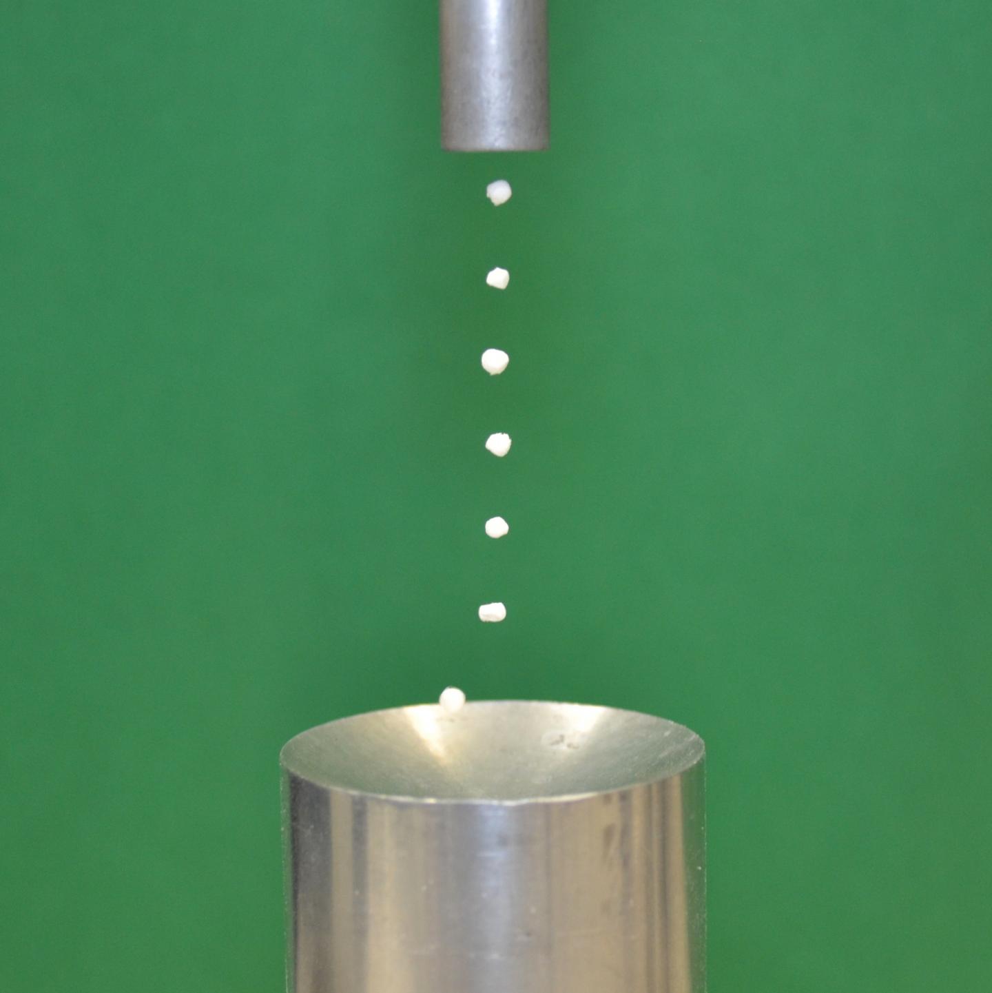 Acoustic Levitation of Particl [IMAGE] | EurekAlert! Science News Releases