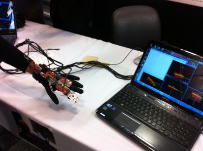 New Biomedical Sensor Glove [IMAGE] | EurekAlert! Science News Releases